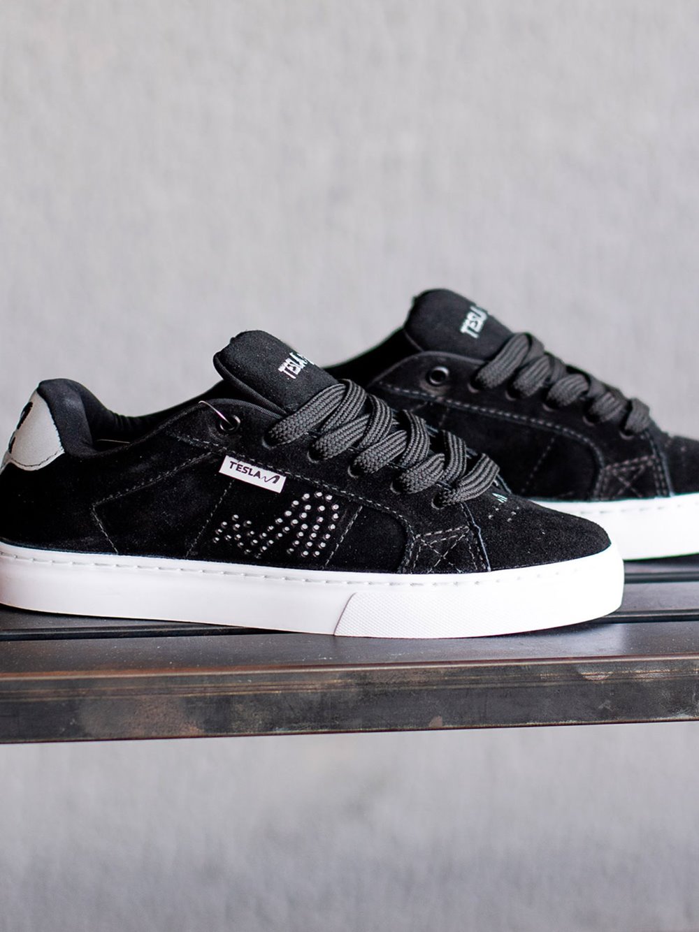 Tênis Tesla Hertz - Tênis Tesla Hertz - Tesla